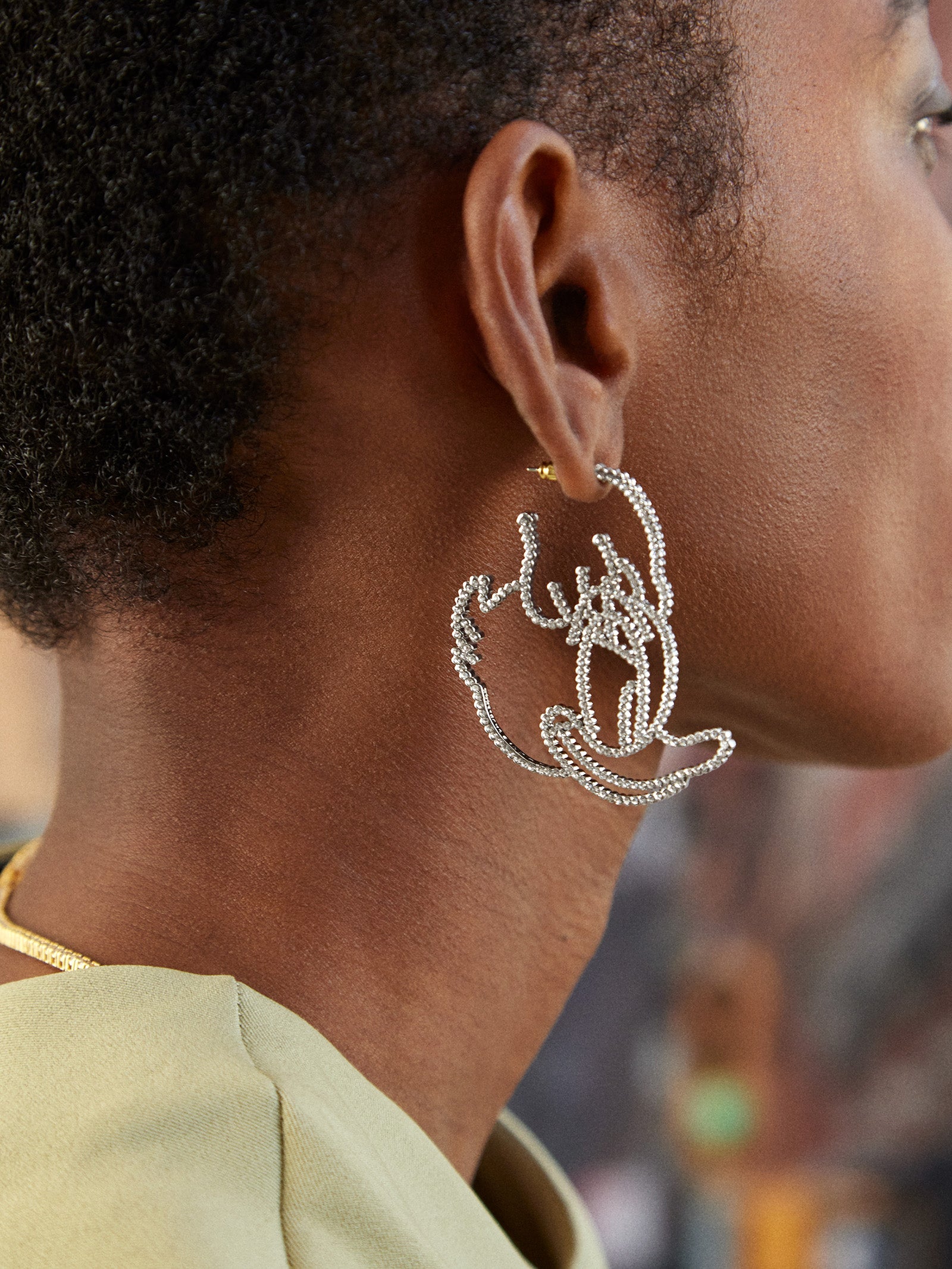 Daisy Duck Disney Outline Earrings - Daisy Duck – Disney character ...