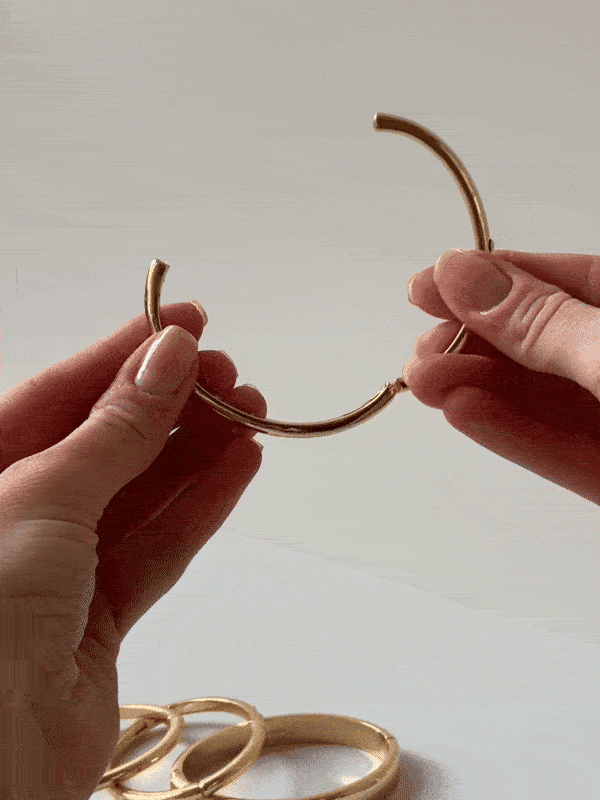 Nadia Classic Hinge Bangle - Classic Thin Gold – Gold bangle – BaubleBar